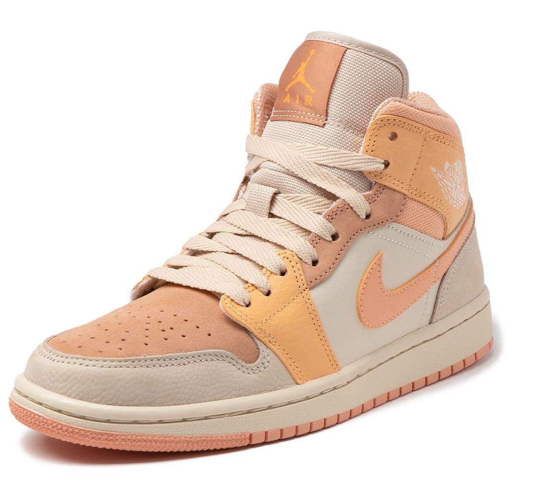 Nike Air Jordan 1 Retro Apricot Agate Atomic Orange купить в Москве ...